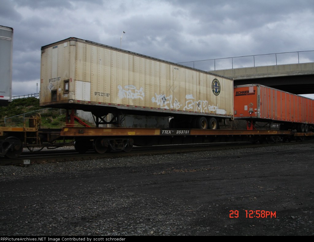 TTEX 353761 Flatcar w/SFTZ Trailer 221187 & SNLZ Trailer A548924 EB